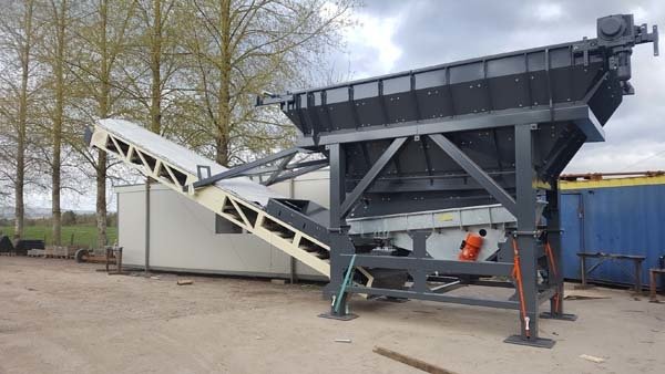 Heavy-Duty Feed Hoppers for Sale Sydney NSW, Melbourne VIC, Brisbane ...