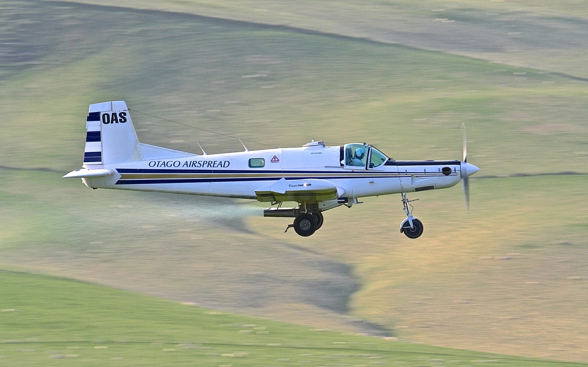 Gallery | Otago Airspread | Our Range of Planes, Telehandlers and More!