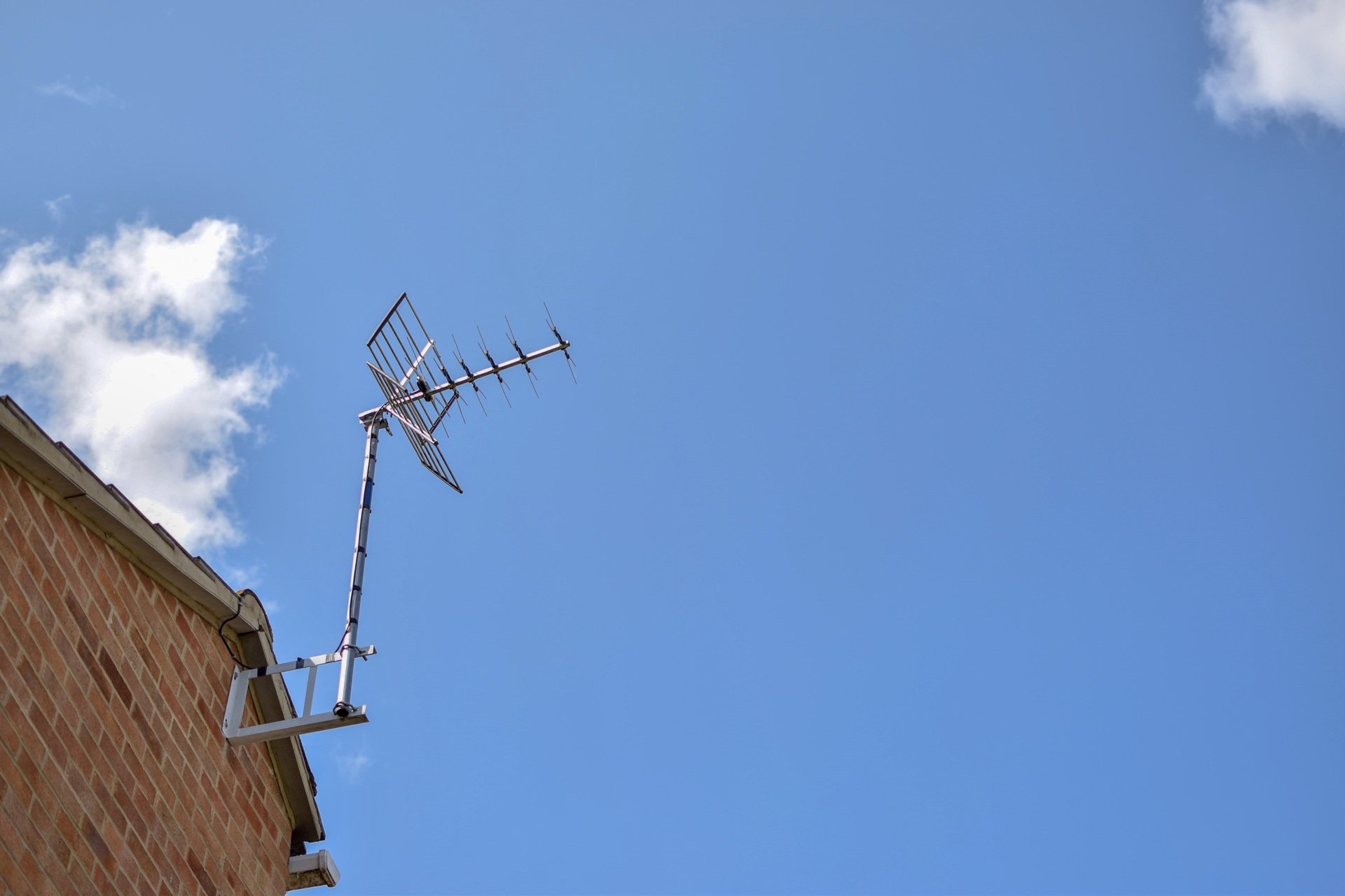 SMATV/MATV | Commercial Services | Cube Communications