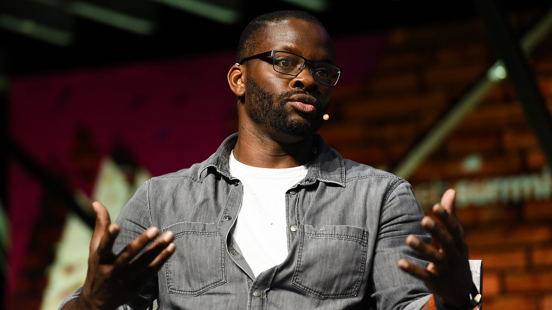 LOUIS SAHA JOINS FORCES WITH PSMG