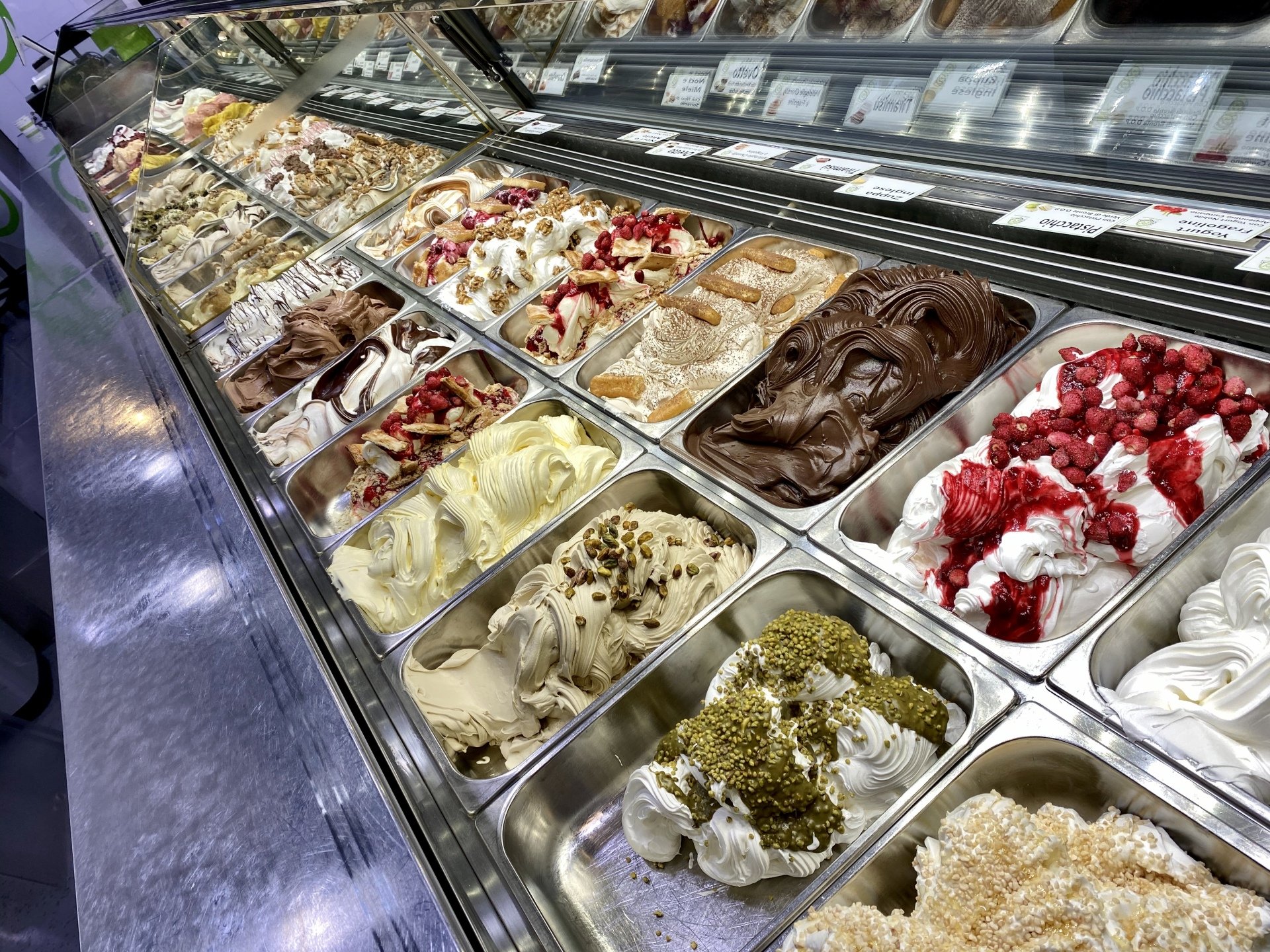 Lavorazione artigiana del gelato | Nola, NA | Gelateria Giò Ice