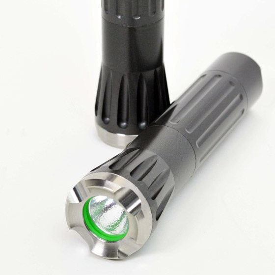 Phoenix Weaponry Launches Their Flashlight and Weapon Light Line