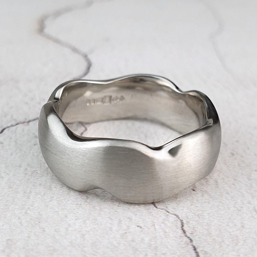 Plain Wedding Rings Sussex | Plain Wedding Bands Worthing