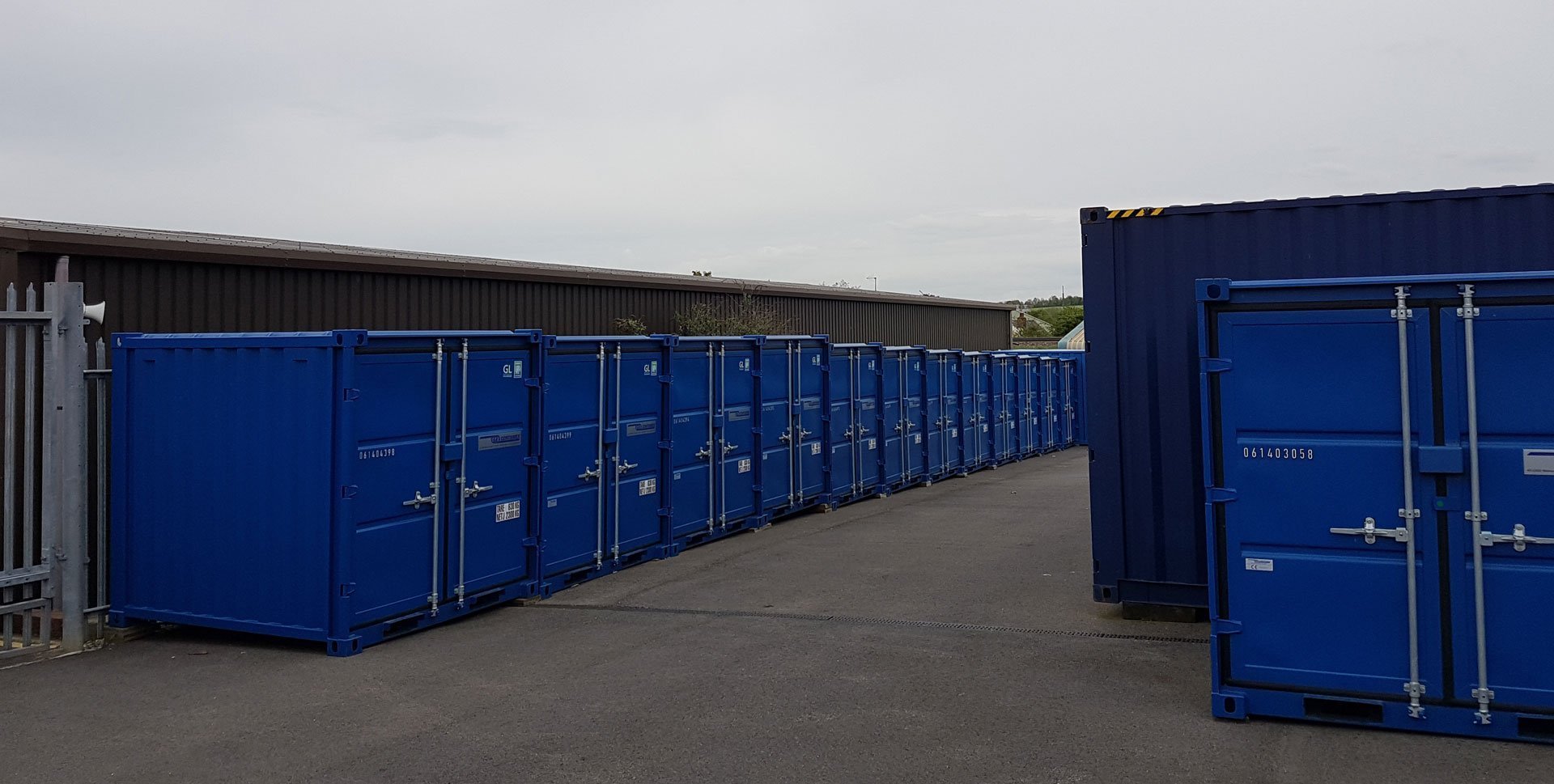 Self storage containers in Chesterfield by Selfstorageyard.com