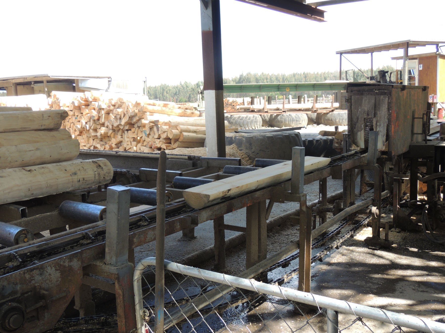 Roundwood poles and products | North Island | Roundwood New Zealand