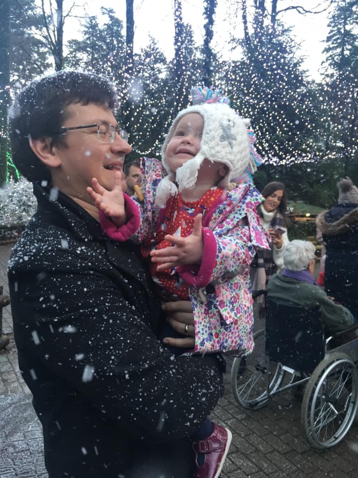 Holibobs Holidays - For families with children diagnosed with Cancer