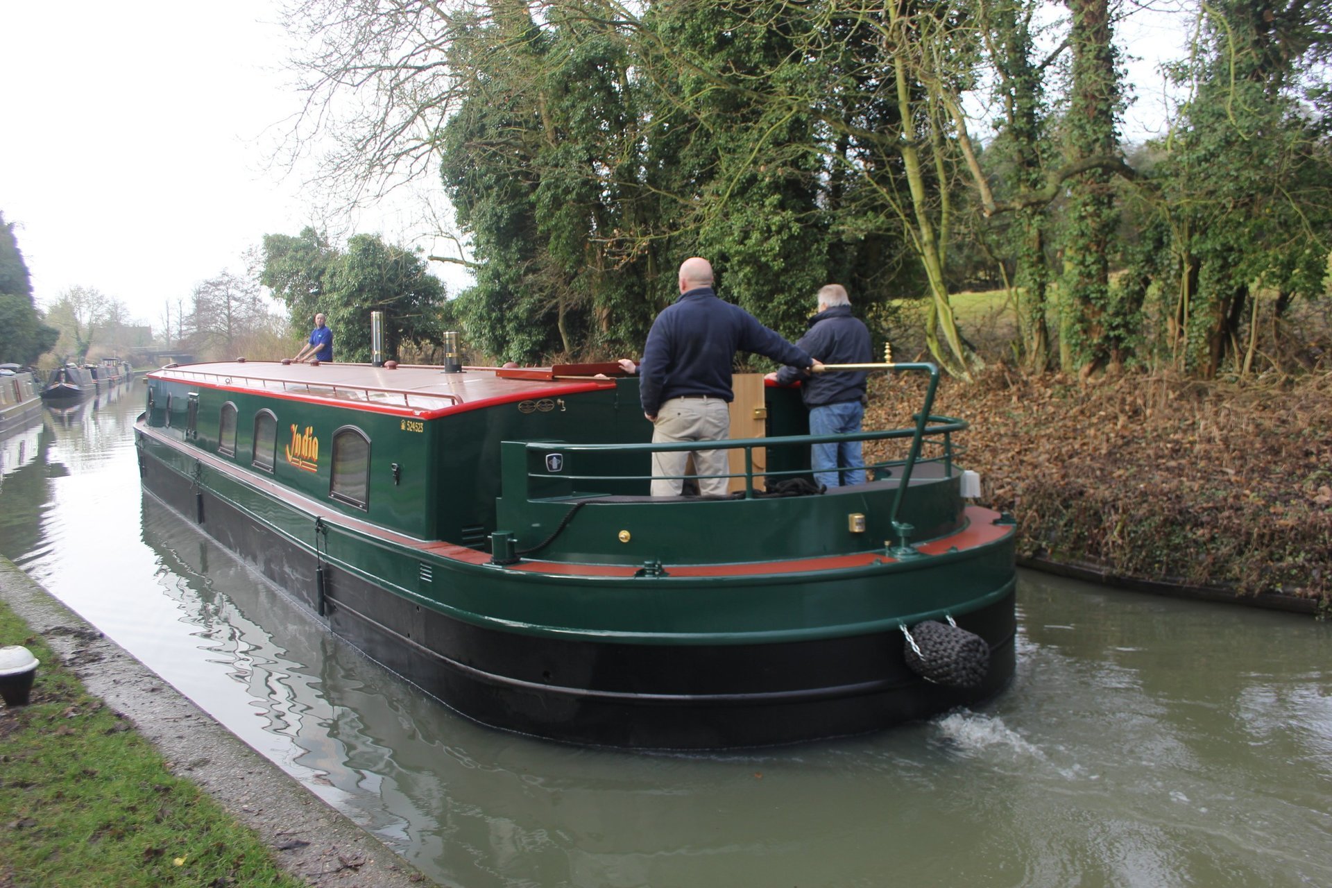 Wide beam boat building in Warwickshire