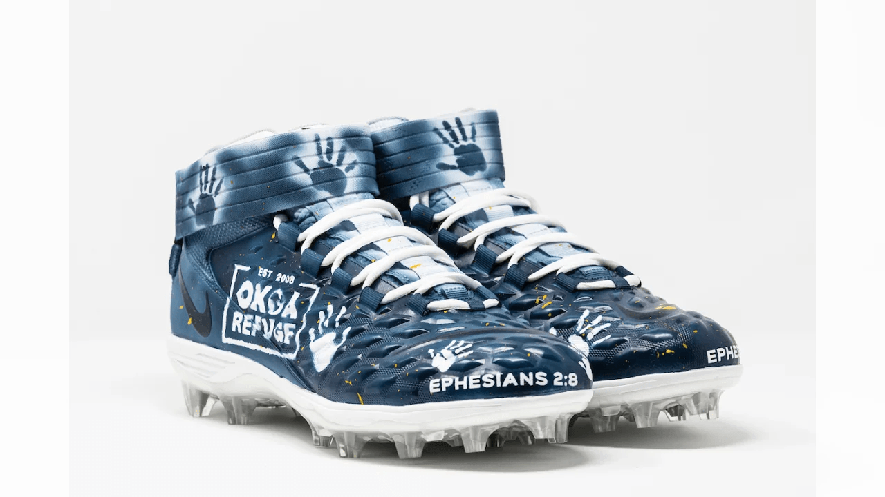 iLLustrative Cre8ions | Cleat Designer | Shoe Customization