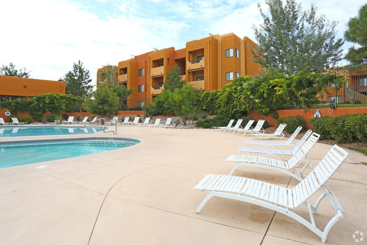 Gallery | Aspen Ranch Apartments Albuquerque, NM