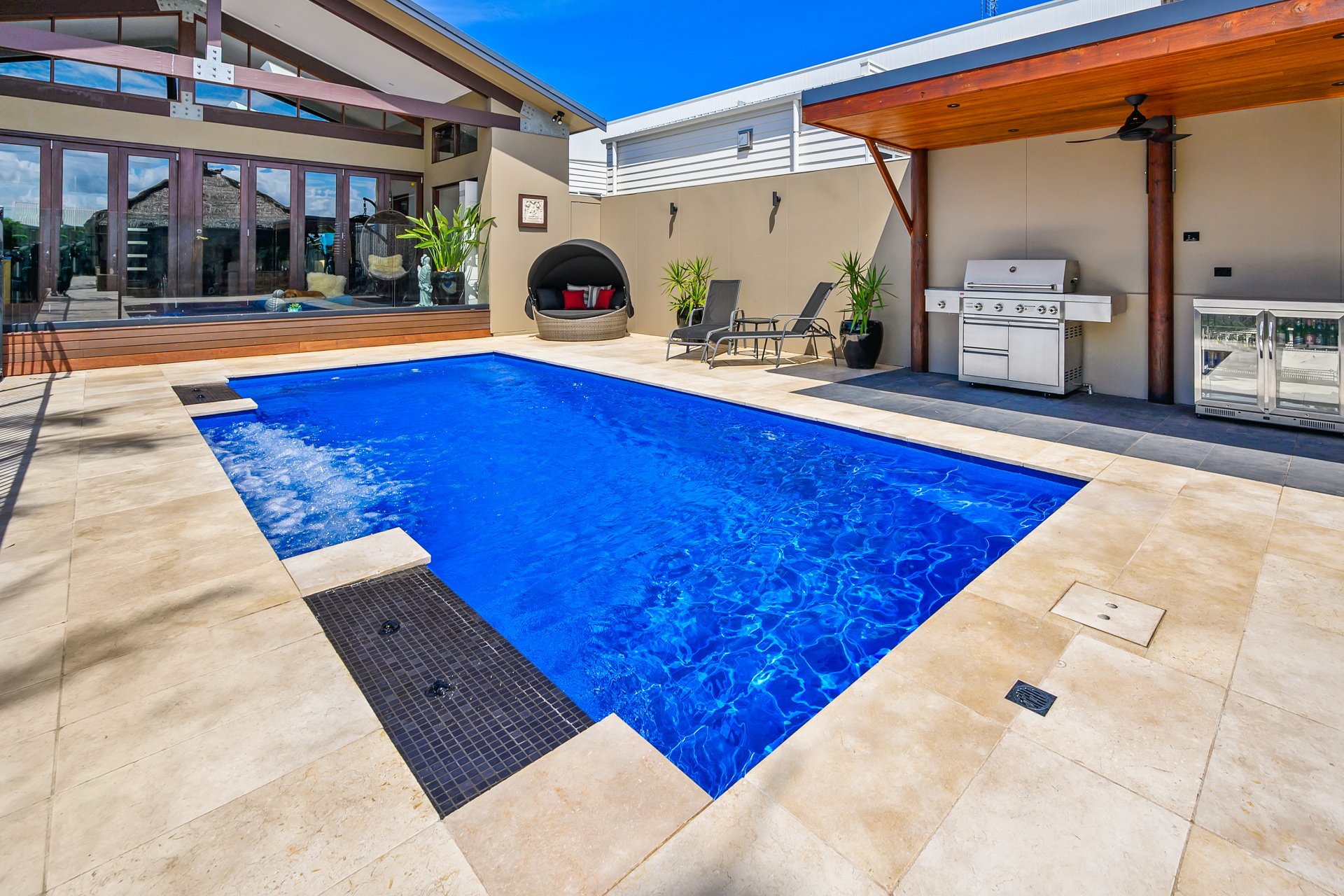 Elegant Ambassador Fibreglass Pool