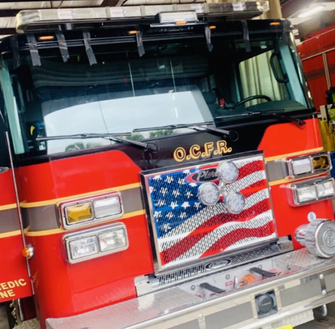 Commercial Fleet Glass Replacement Shop Near Me | Lloyd's of Shelton