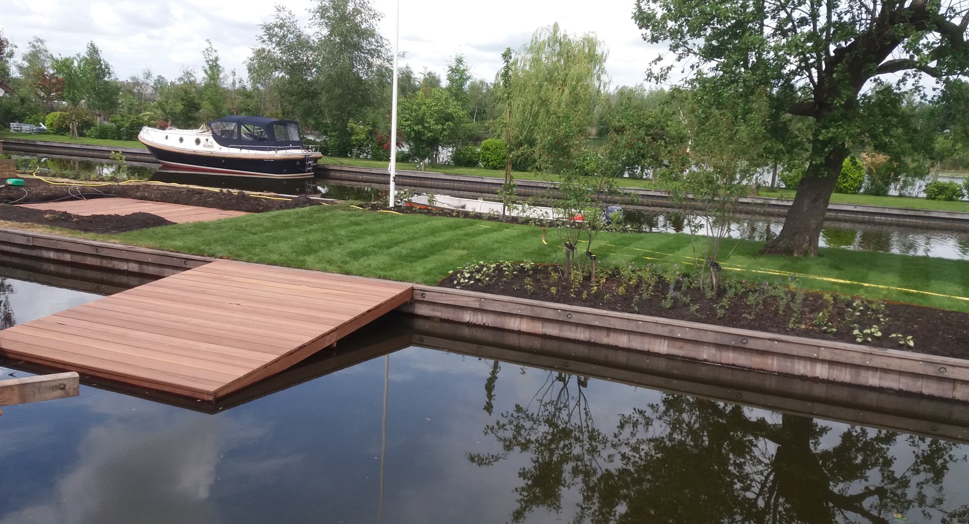 Damwand, beschoeiing, steigers: RUKO waterwerken