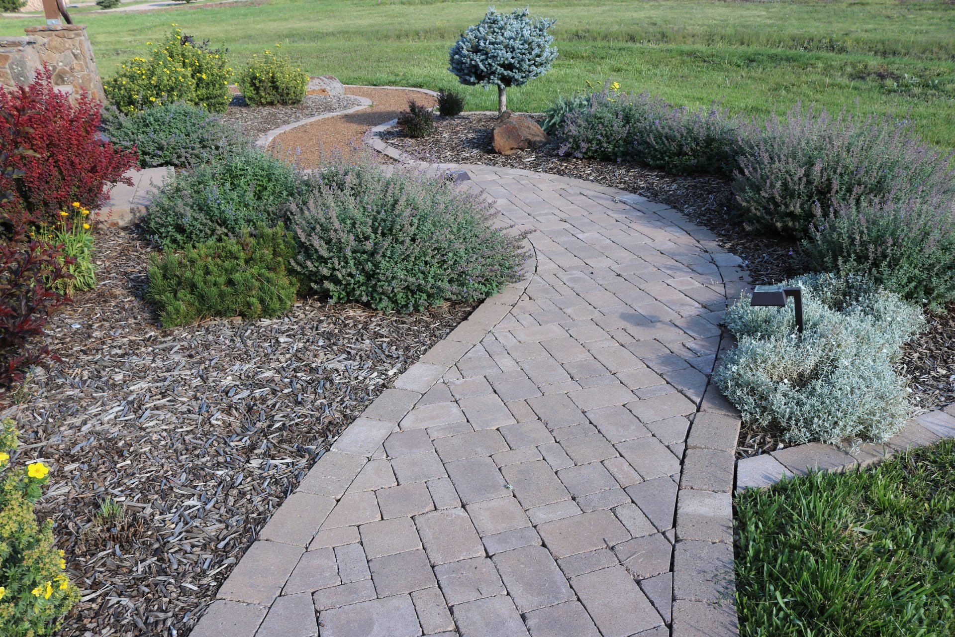 Landscape Pictures | Flagstaff, AZ | Lowe's Landscaping