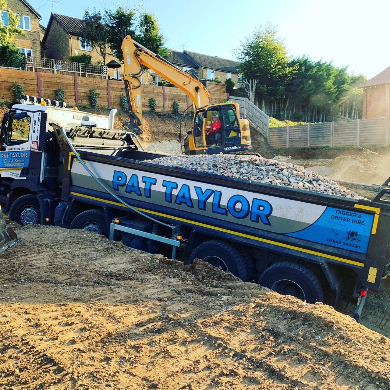 Muck Away - Pat Taylor Garden Services Ltd
