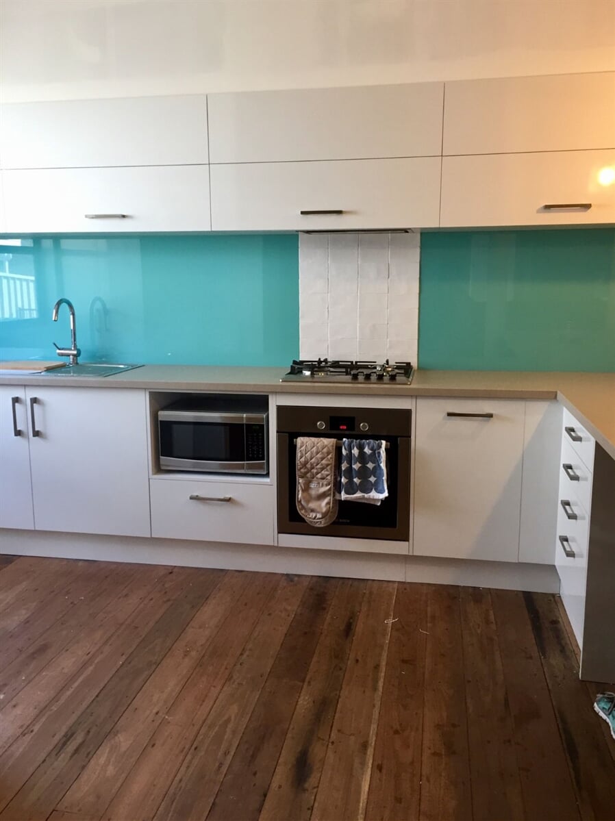 View Our Glass Splashbacks Gallery | Colour Splash
