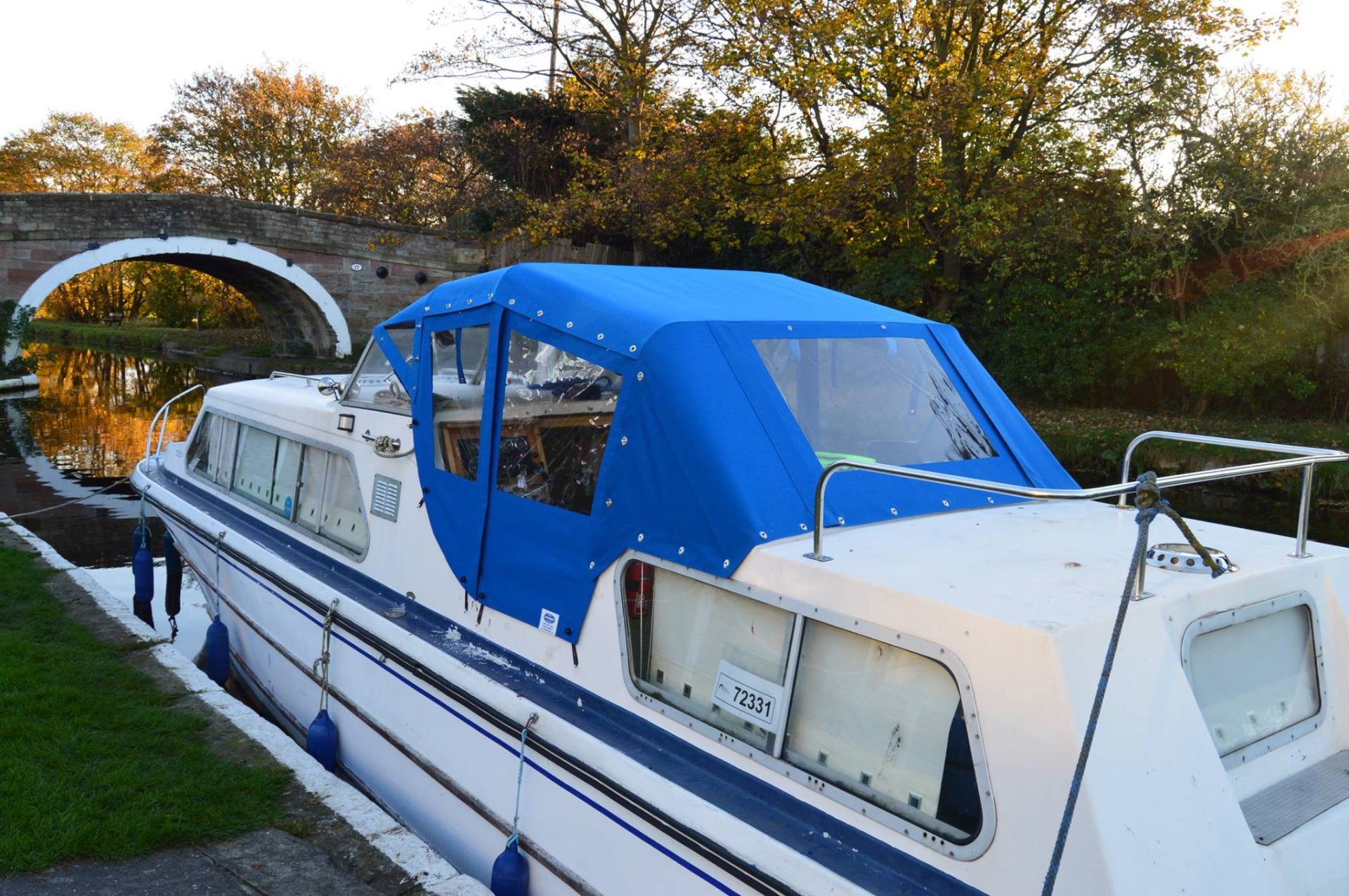 Fibreglass cruiser canopies | Covert Boat Covers