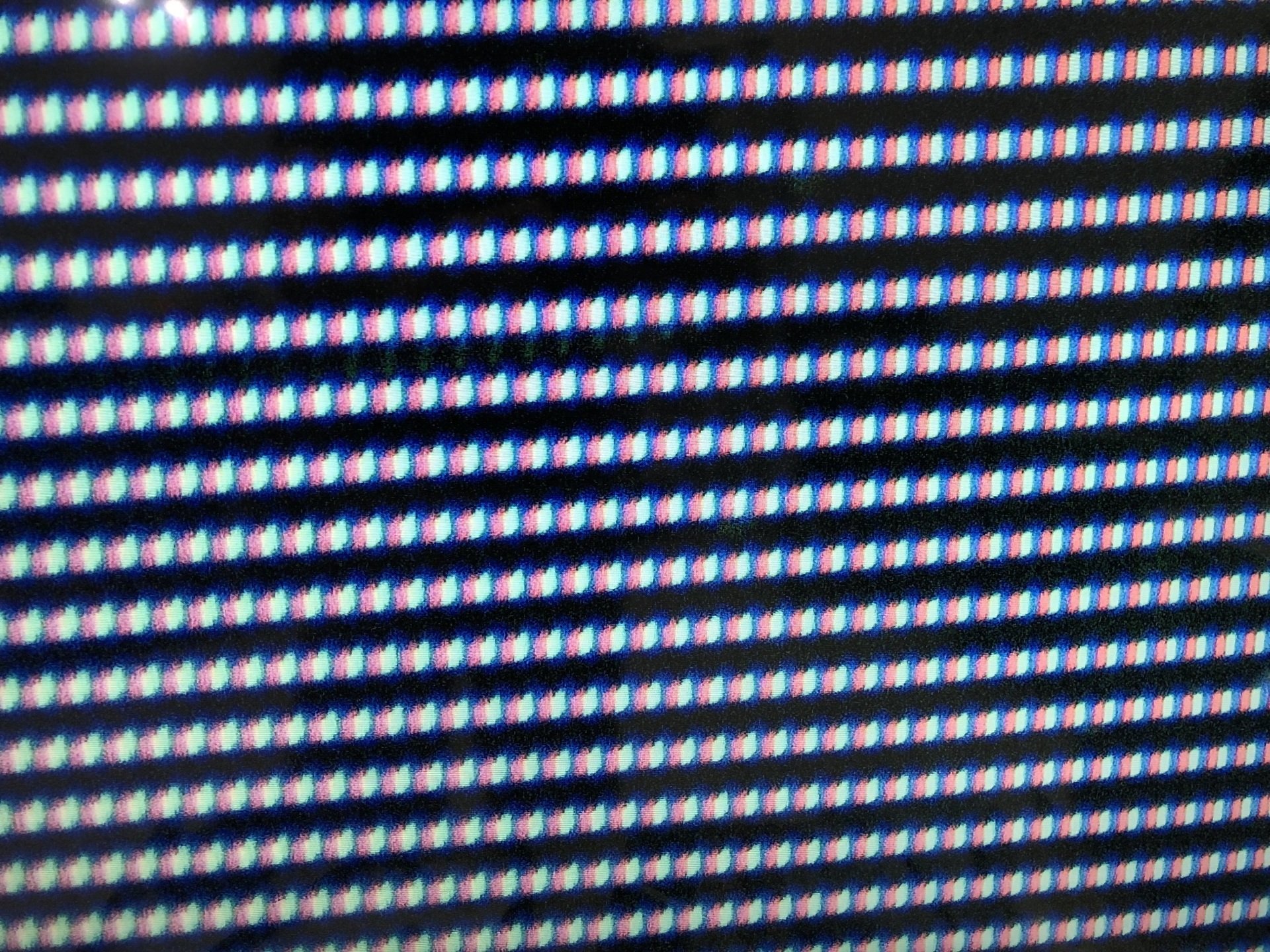 Real Screens vs Fake Screens