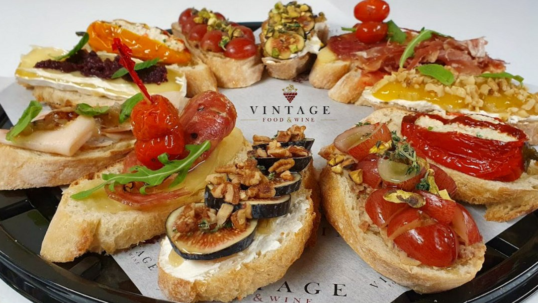 Vintage Food & Wine | Tapas Españolas y Wine Bar | 3336732180