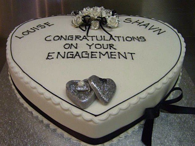 Engagement cakes