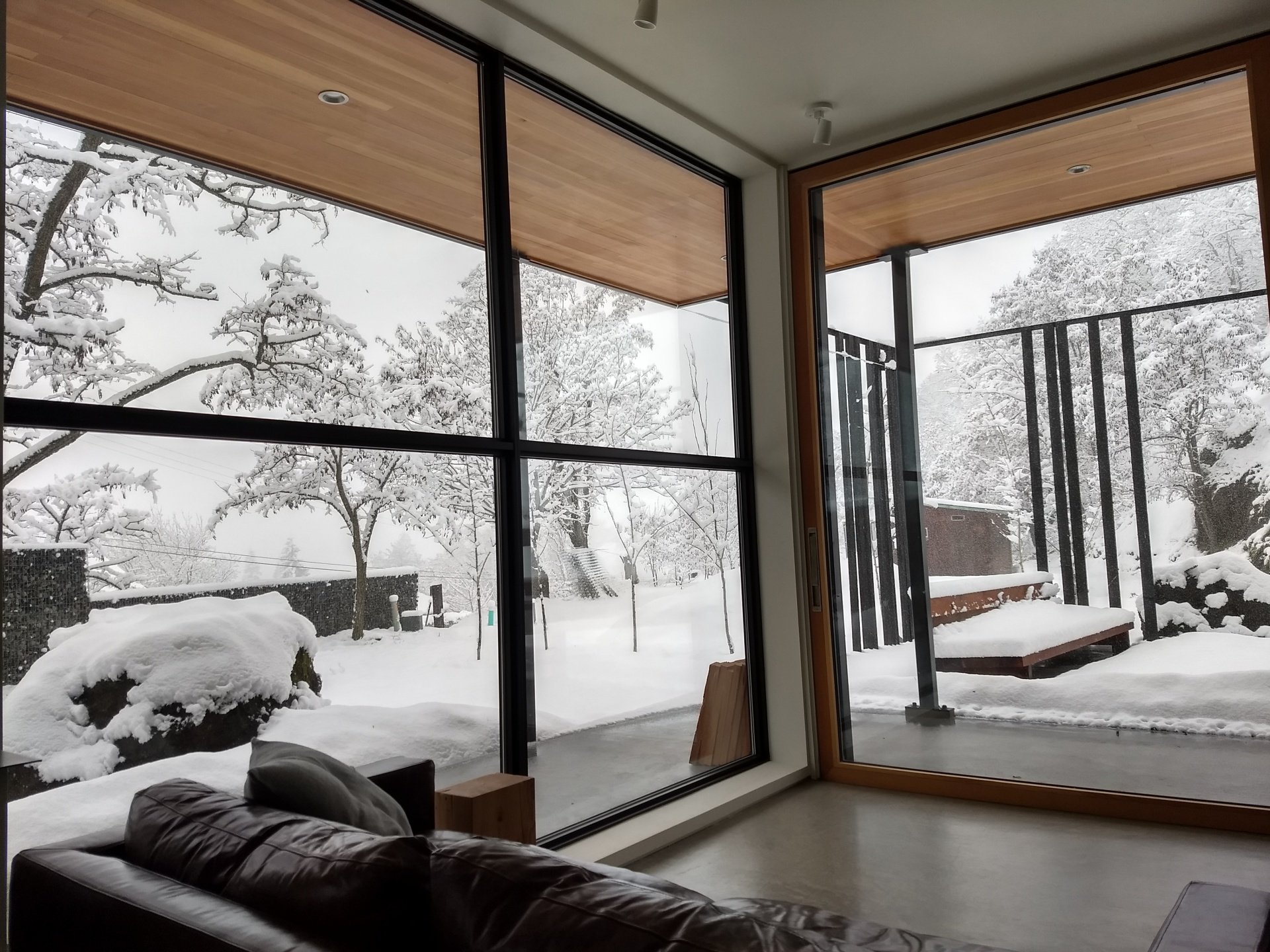 Glacier Window & Door - Large Format Doors