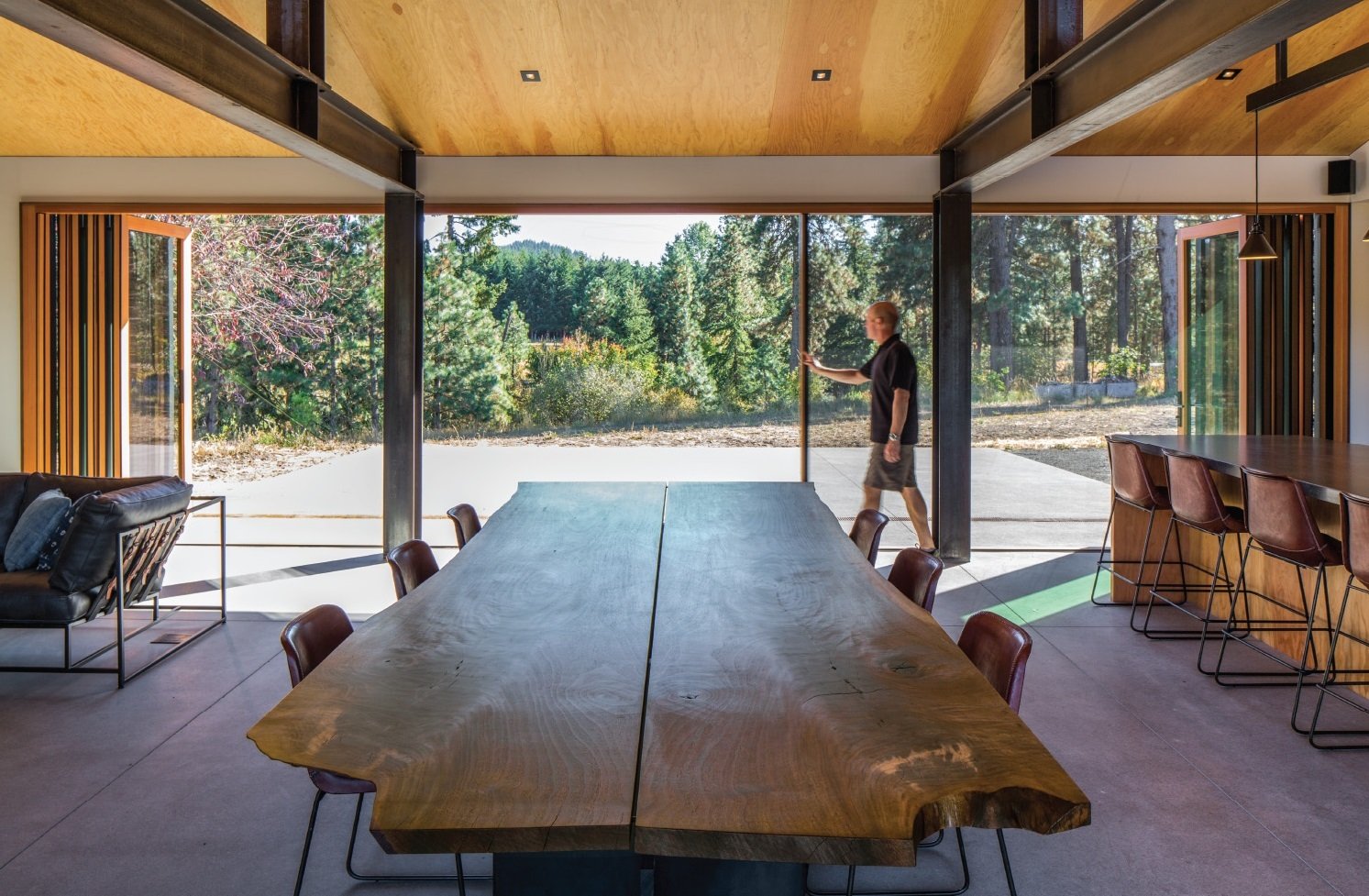 Glacier Window & Door - Large Format Doors