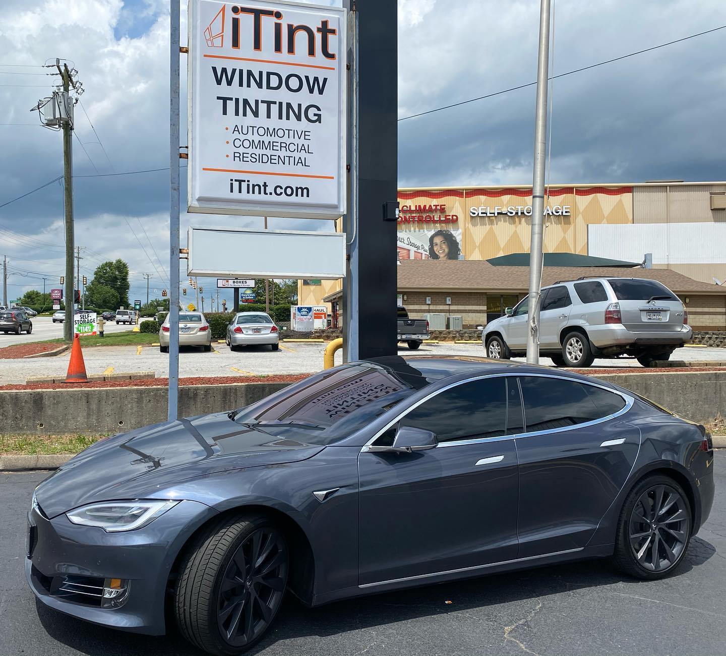 Auto Window Tinting Greenville SC | Window Tint Near Me | iTint