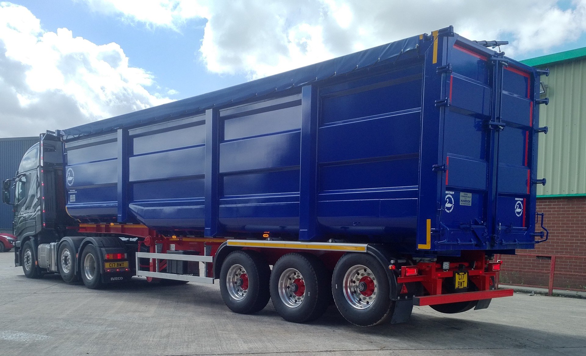 Tipper trailers | Wigan | Swan Commercials
