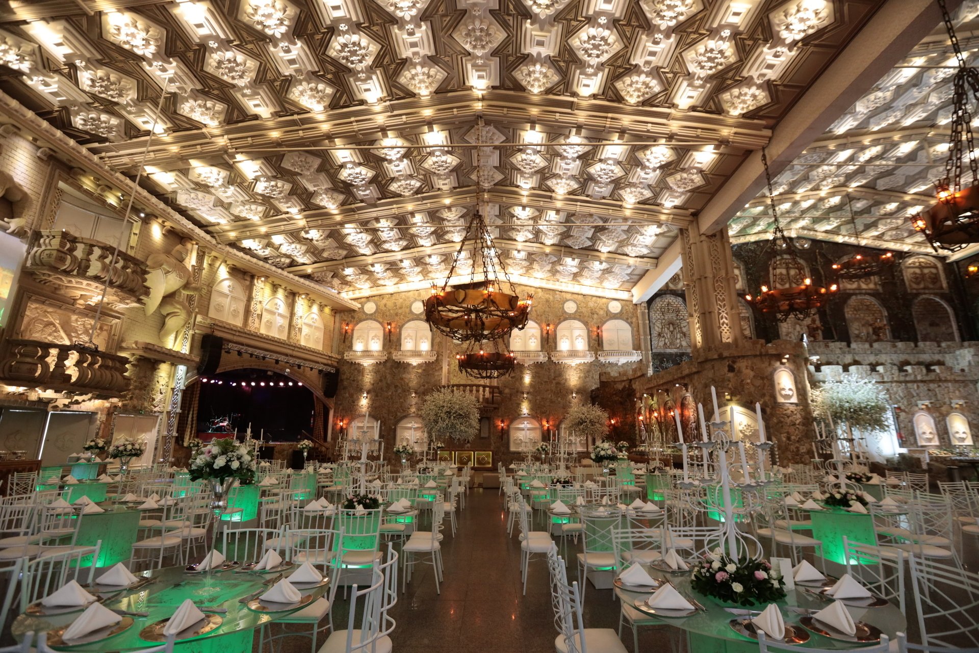 Monte Castelo Eventos - Castelo Avalon