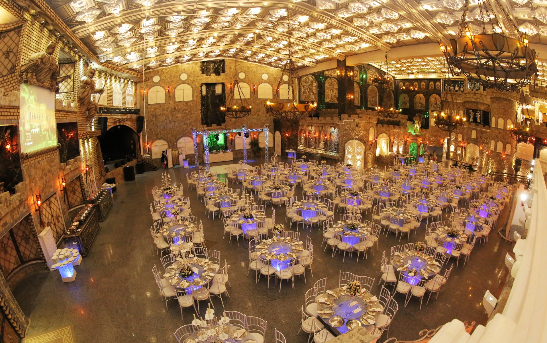 Monte Castelo Eventos - Castelo Avalon