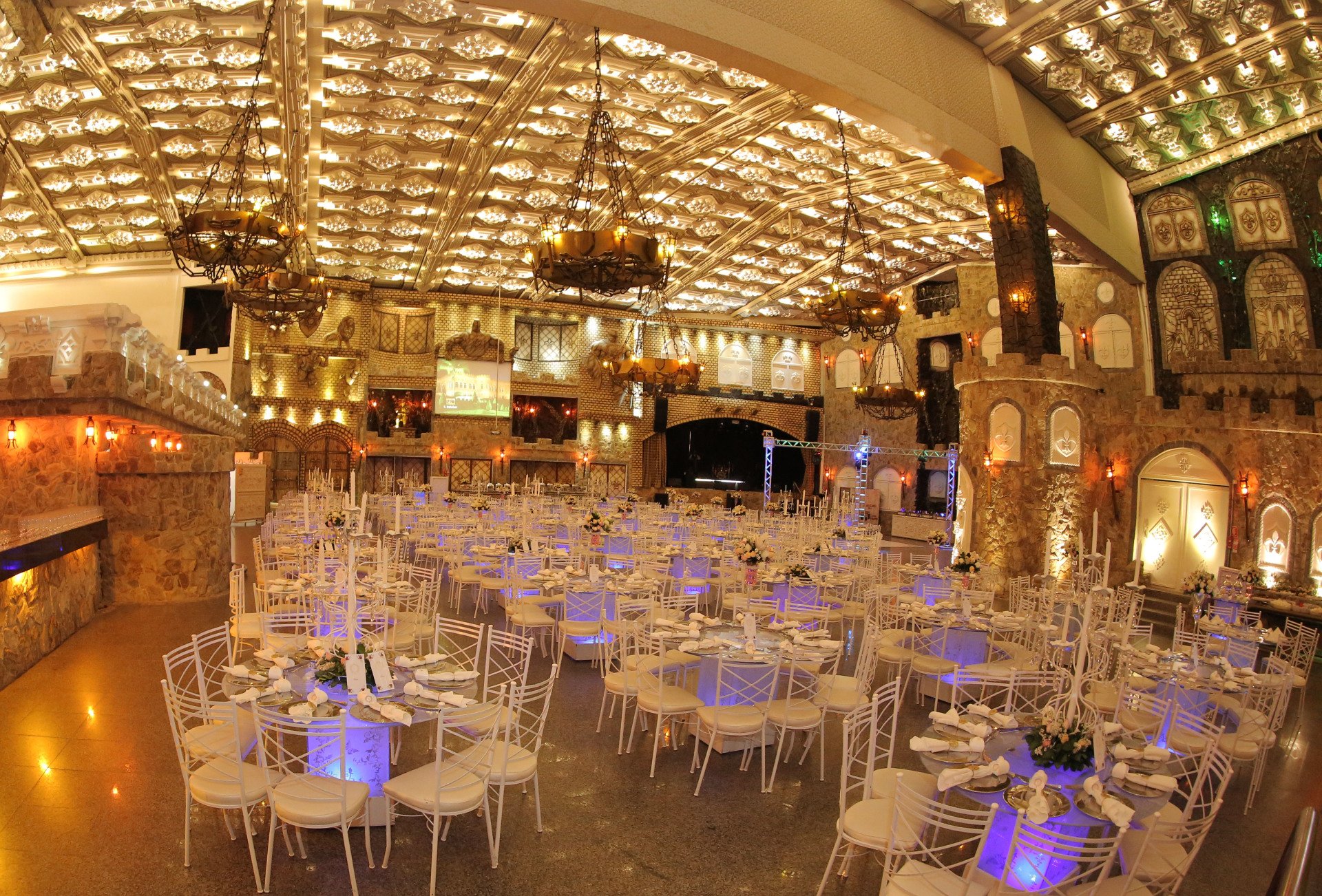 Monte Castelo Eventos - Castelo Avalon