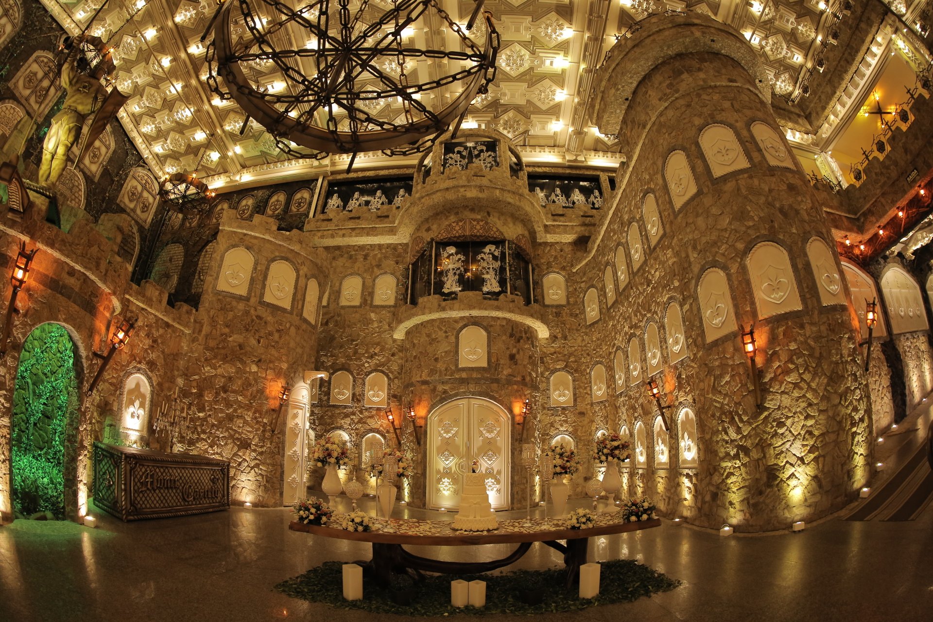 Monte Castelo Eventos - Castelo Avalon