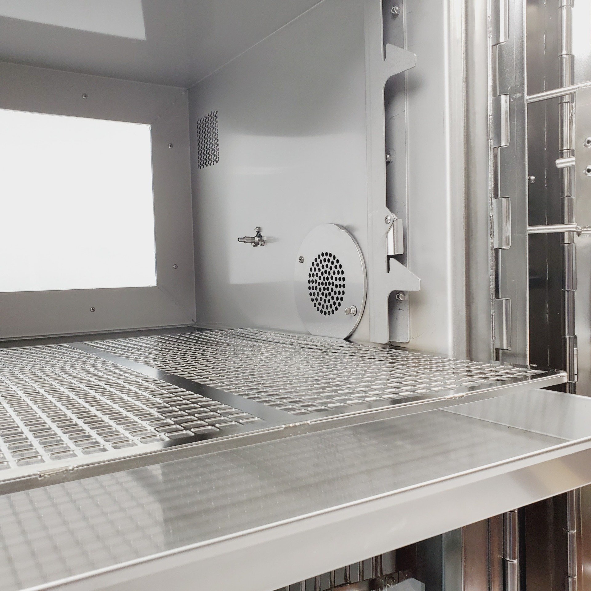 Lenderking Caging Products