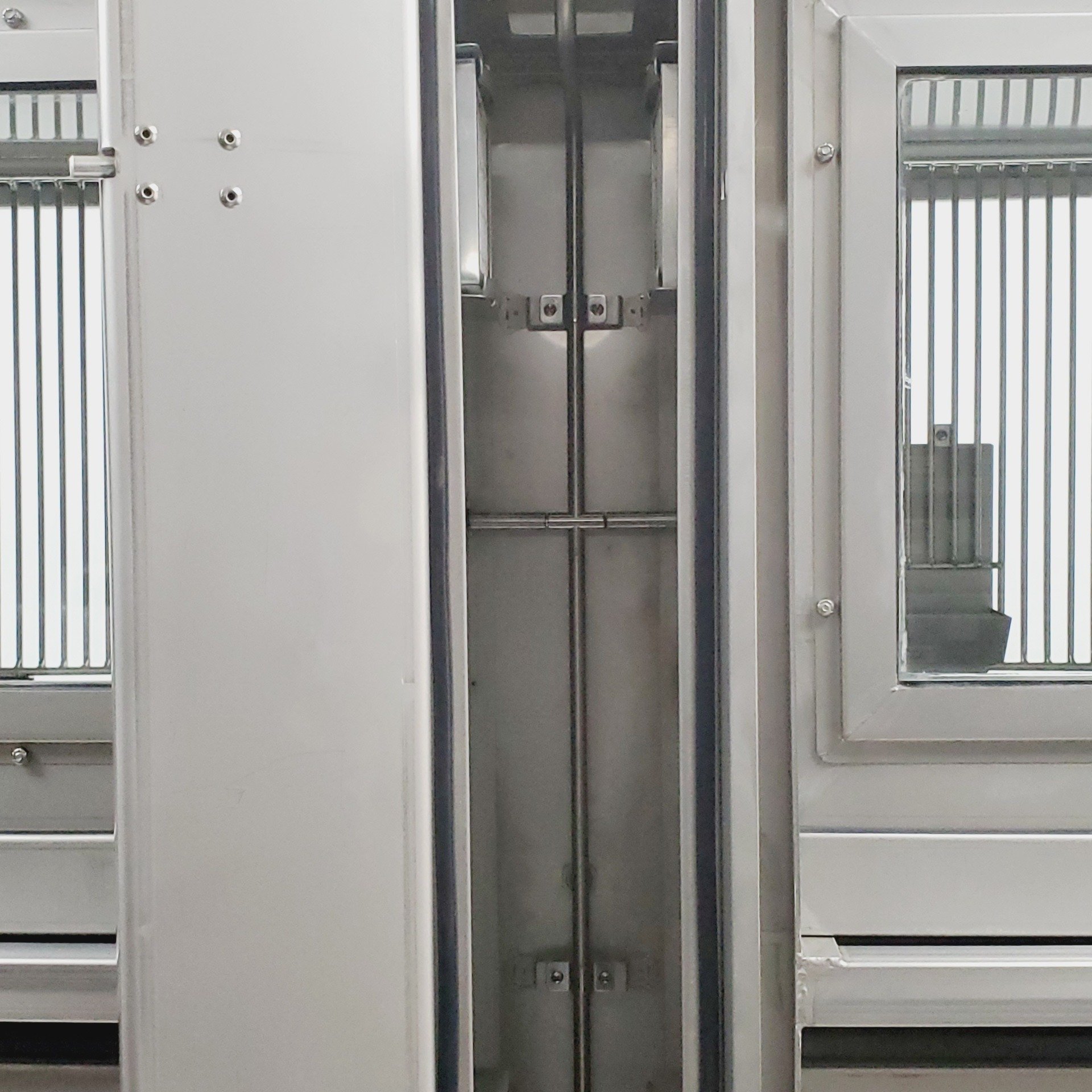 Lenderking Caging Products