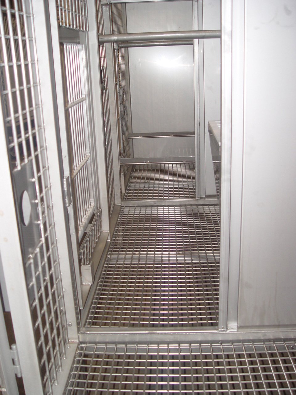 Lenderking Caging Products