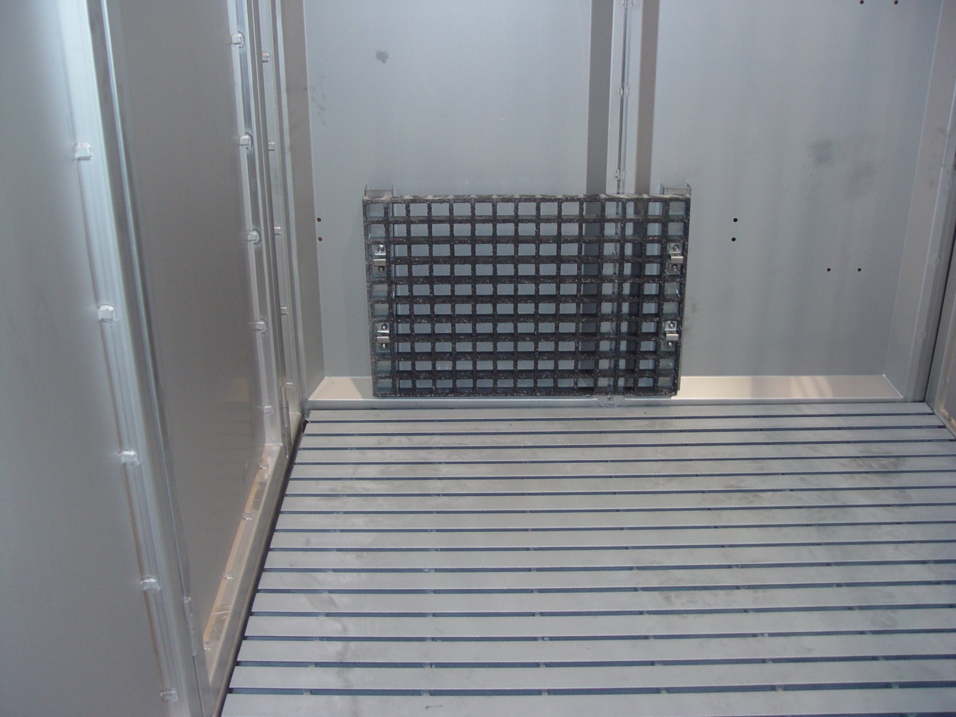 Lenderking Caging Products