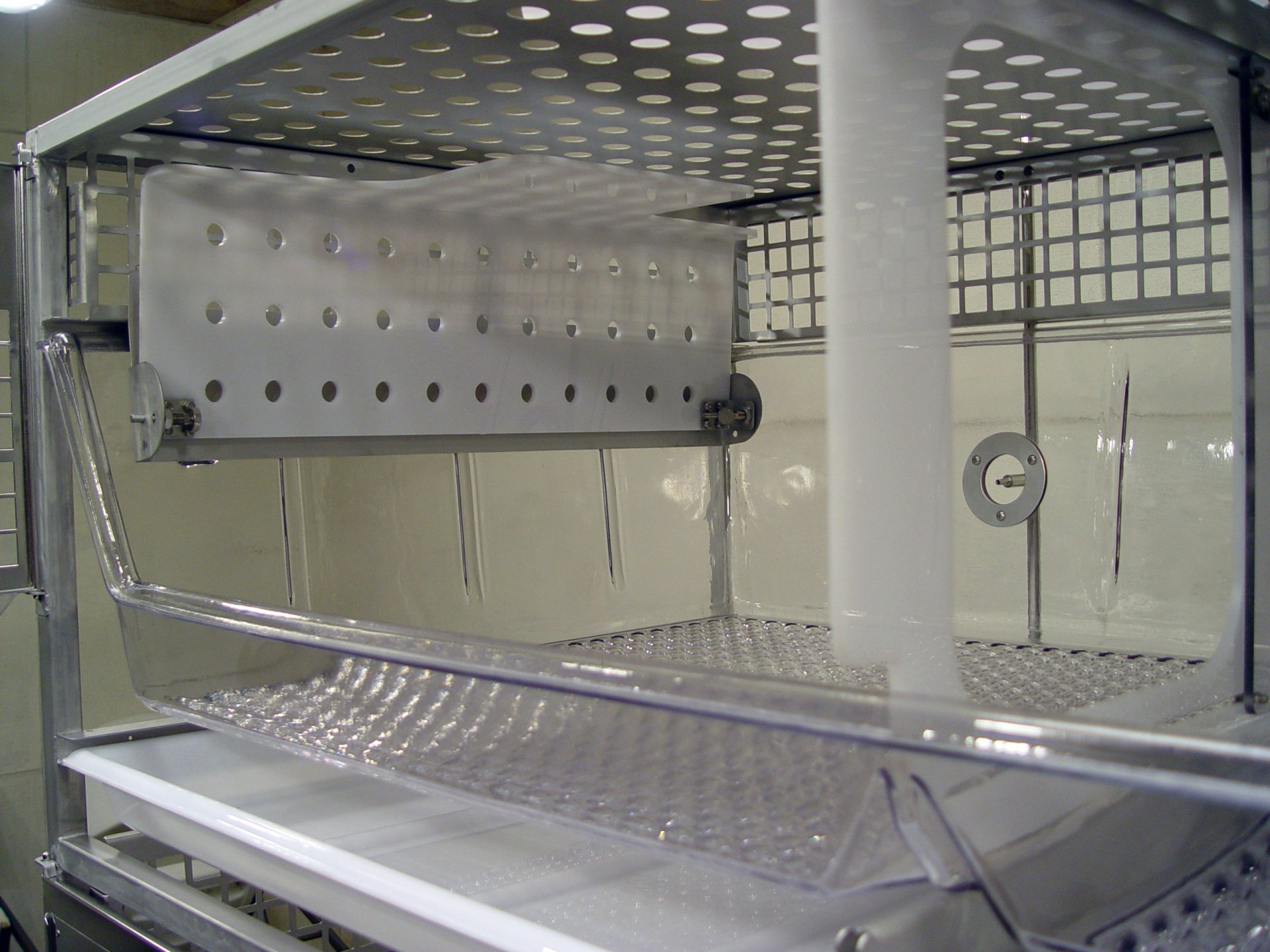 Lenderking Caging Products