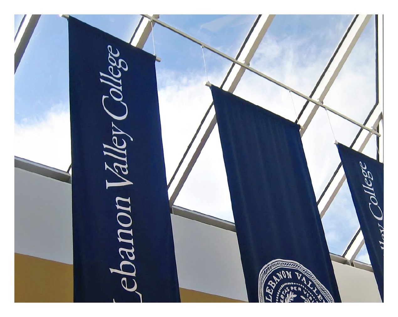 School hanging banners are a great way to presenti﻿ng the schools ethos