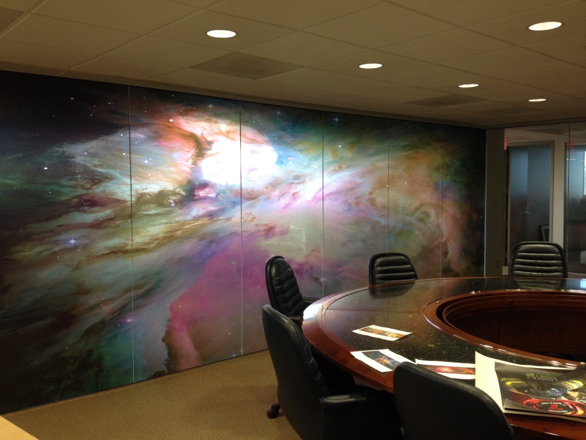 Glass Surfaces/Partition graphics | Dodge Chrome