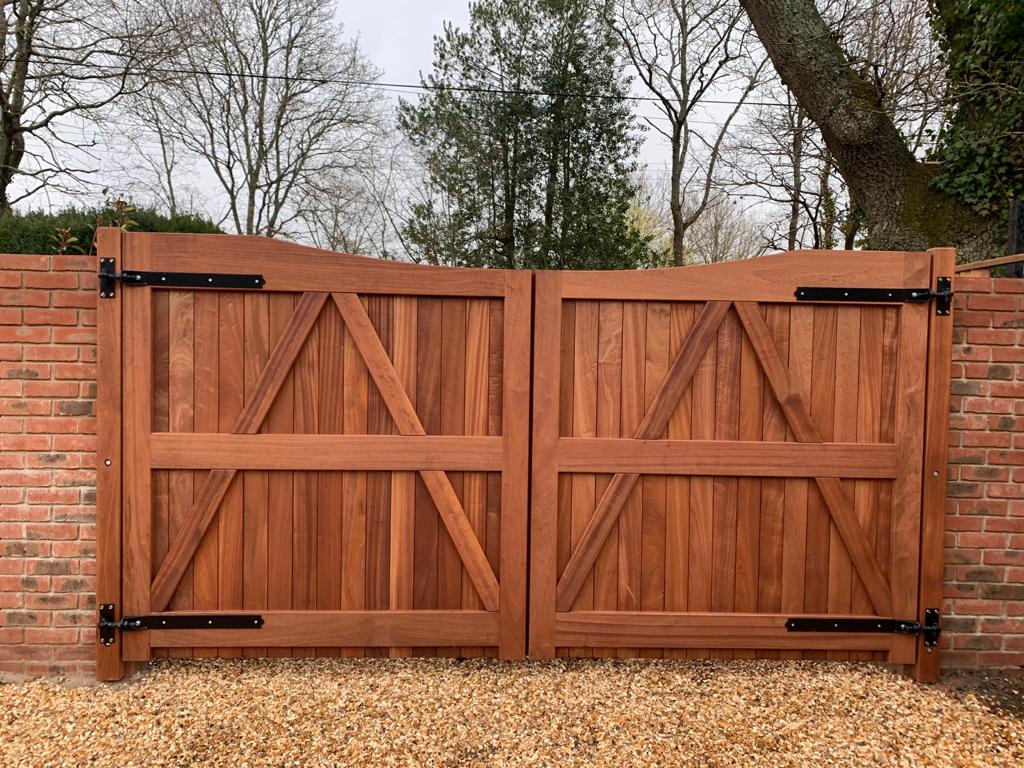Hardwood gates | Poole | Dorset