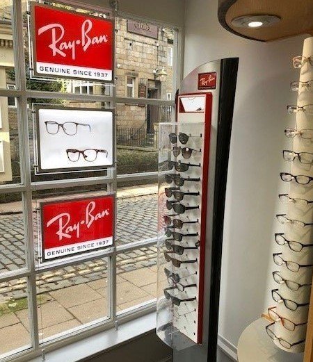 Qualified and experienced opticians | S W Allen