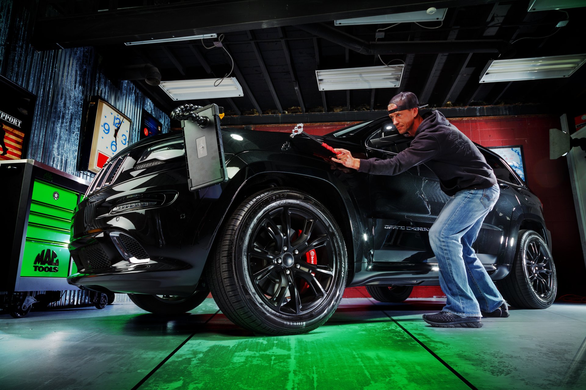 Dent Repair Charleston | Mobile Paintless Car Dent Ding Removal