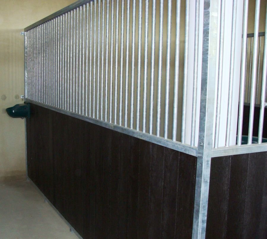 Quality Built Stable Facades and Partitions, all sizes possible
