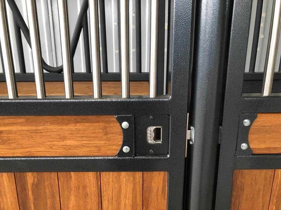 Quality Built Stable Facades and Partitions, all sizes possible