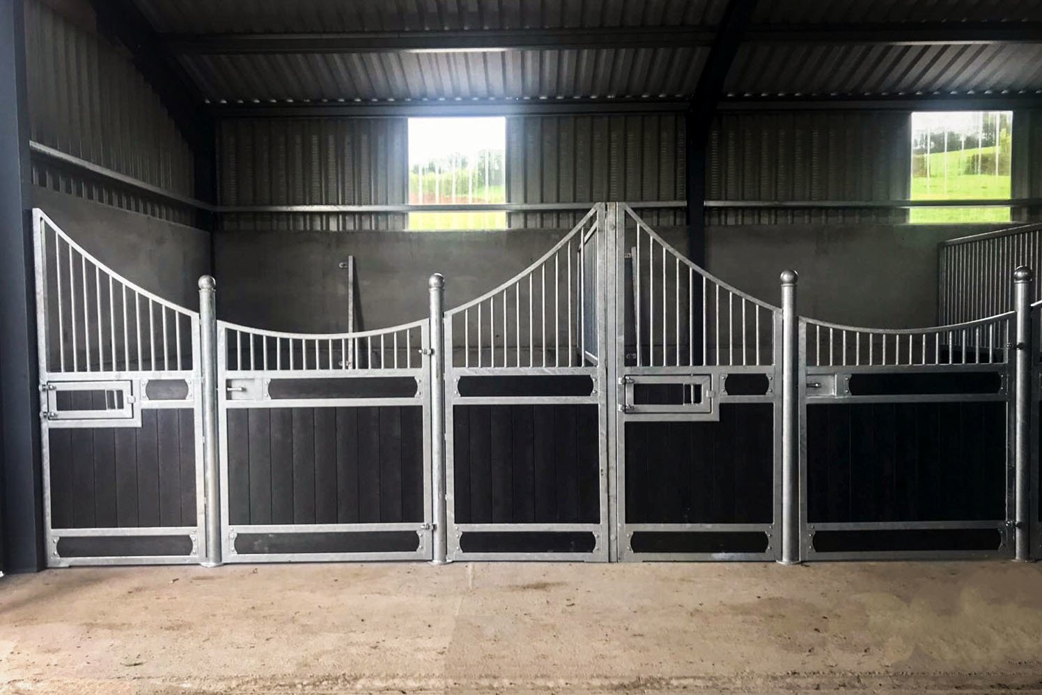 Quality Built Stable Facades and Partitions, all sizes possible