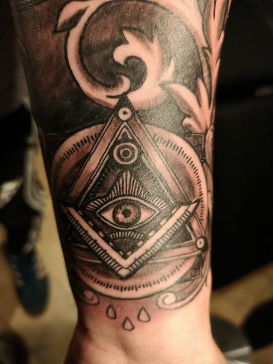 We create stunning tattoo designs in Sheffield