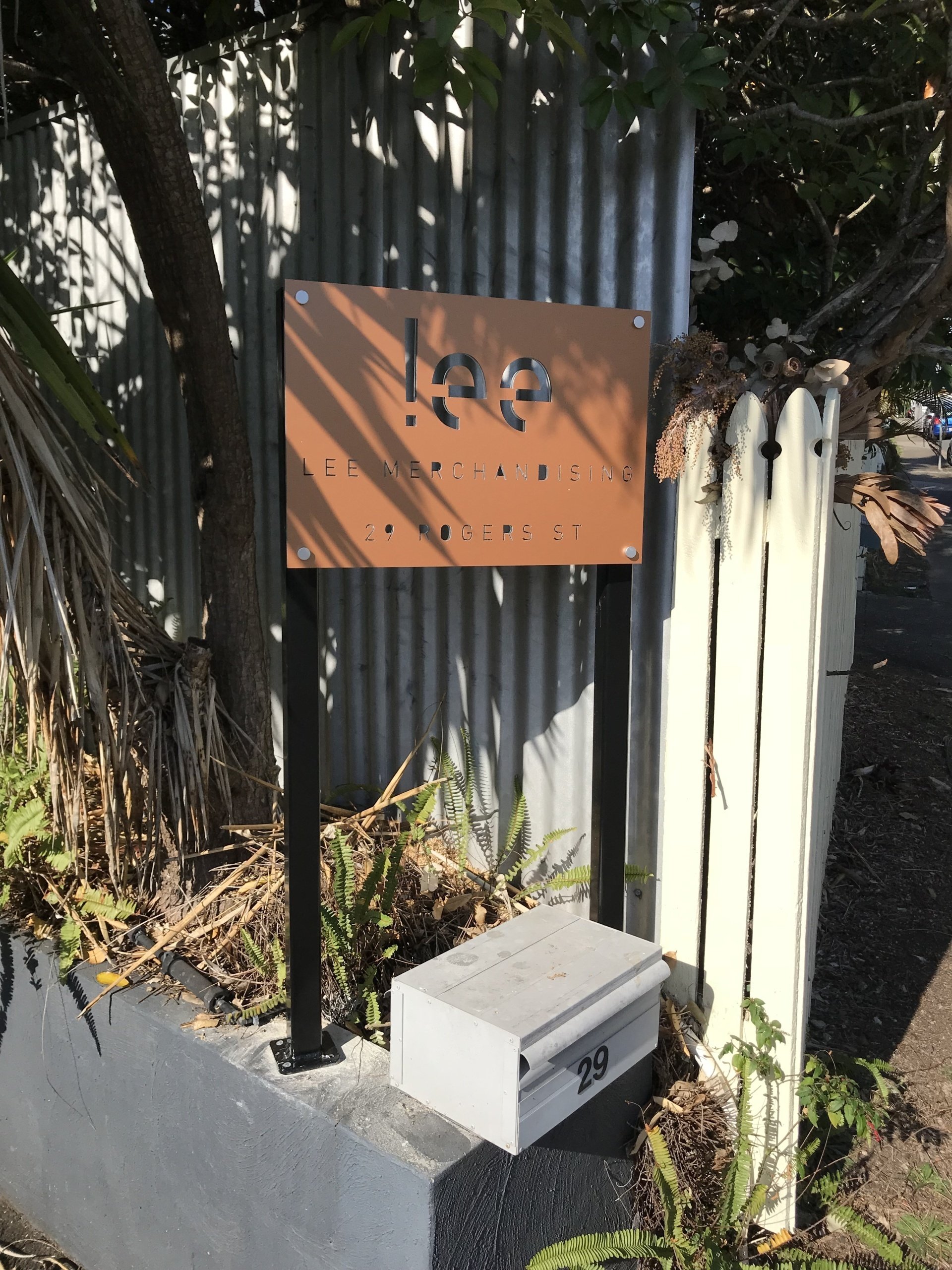 Cost-Effective Signs, Corporate Signs, Stickers | New Beith