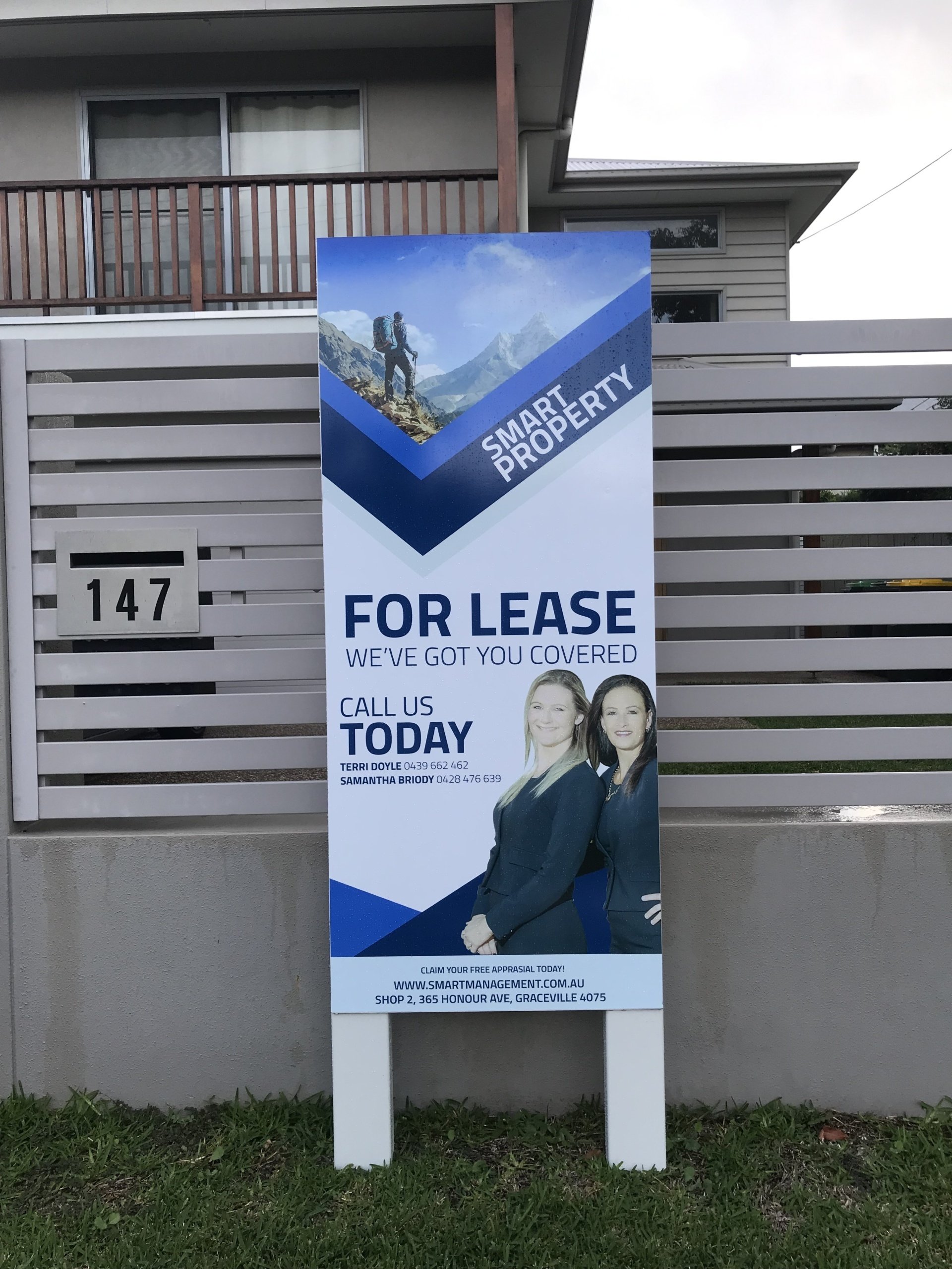 Quality Real Estate Signage, Flags and Corporate Signs | New Beith