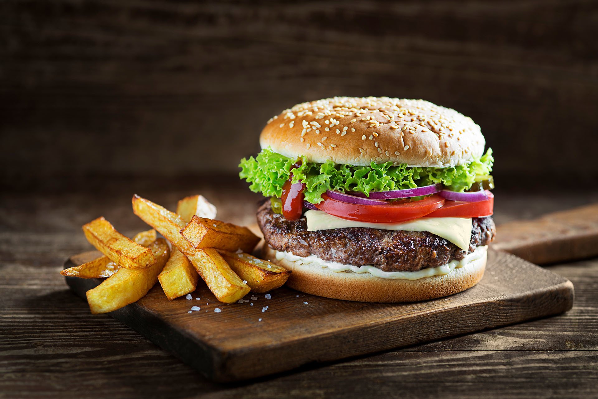 Sports Bar | Mason, OH | James‘ Third Base Sports Bar and Grill