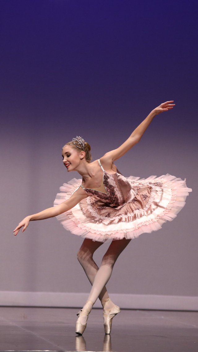 Strictly Dance