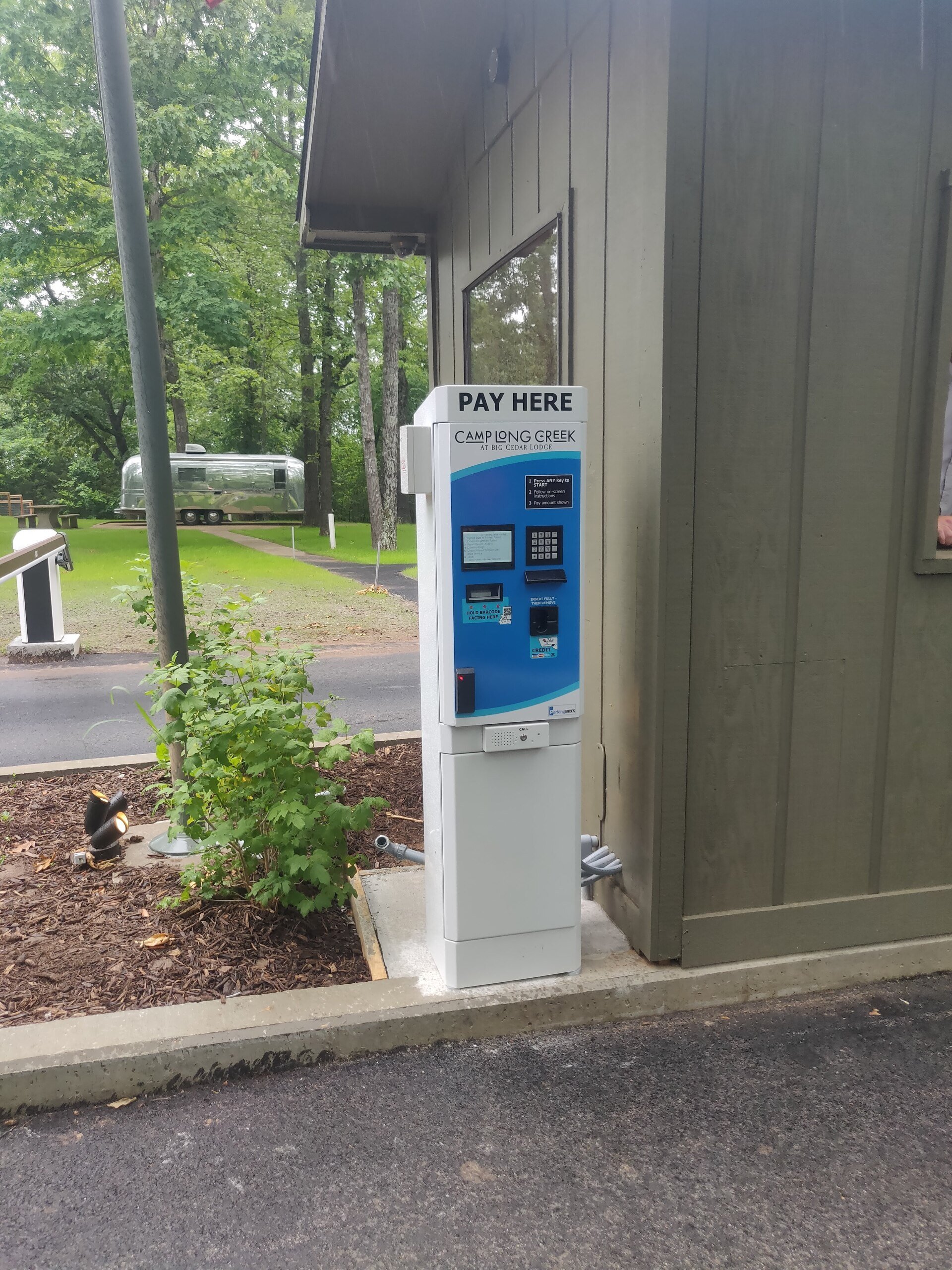 Parking Lot Gate Systems - Barrier Gate for Cars | Parking BOXX